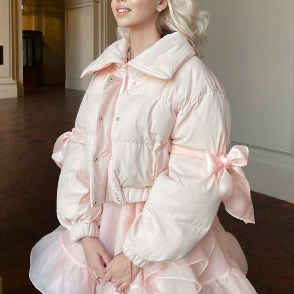 Selkie | Jackets & Coats | Euc Selkie The Marshmallow Puffer Light Pink ...